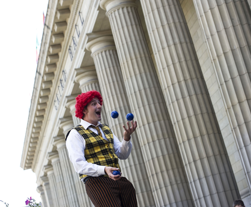 Juggling Words | Leisure & Culture Dundee