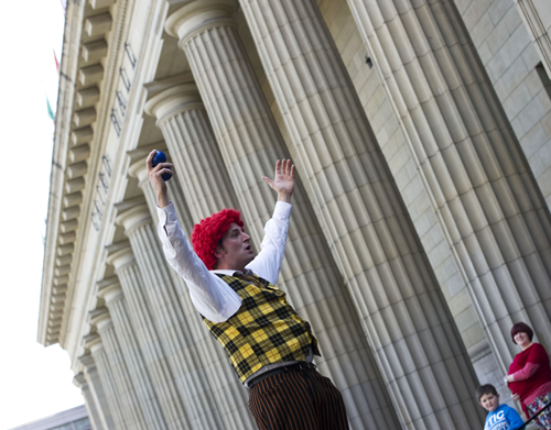 Juggling Words | Leisure and Culture Dundee