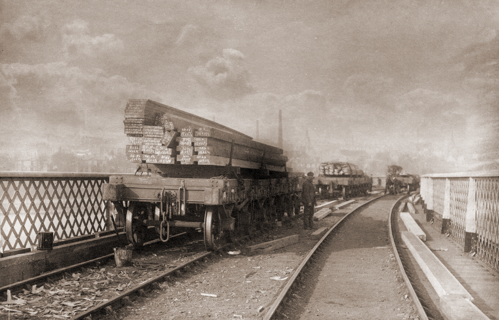 Building of the Second Tay Rail Bridge | Leisure & Culture Dundee